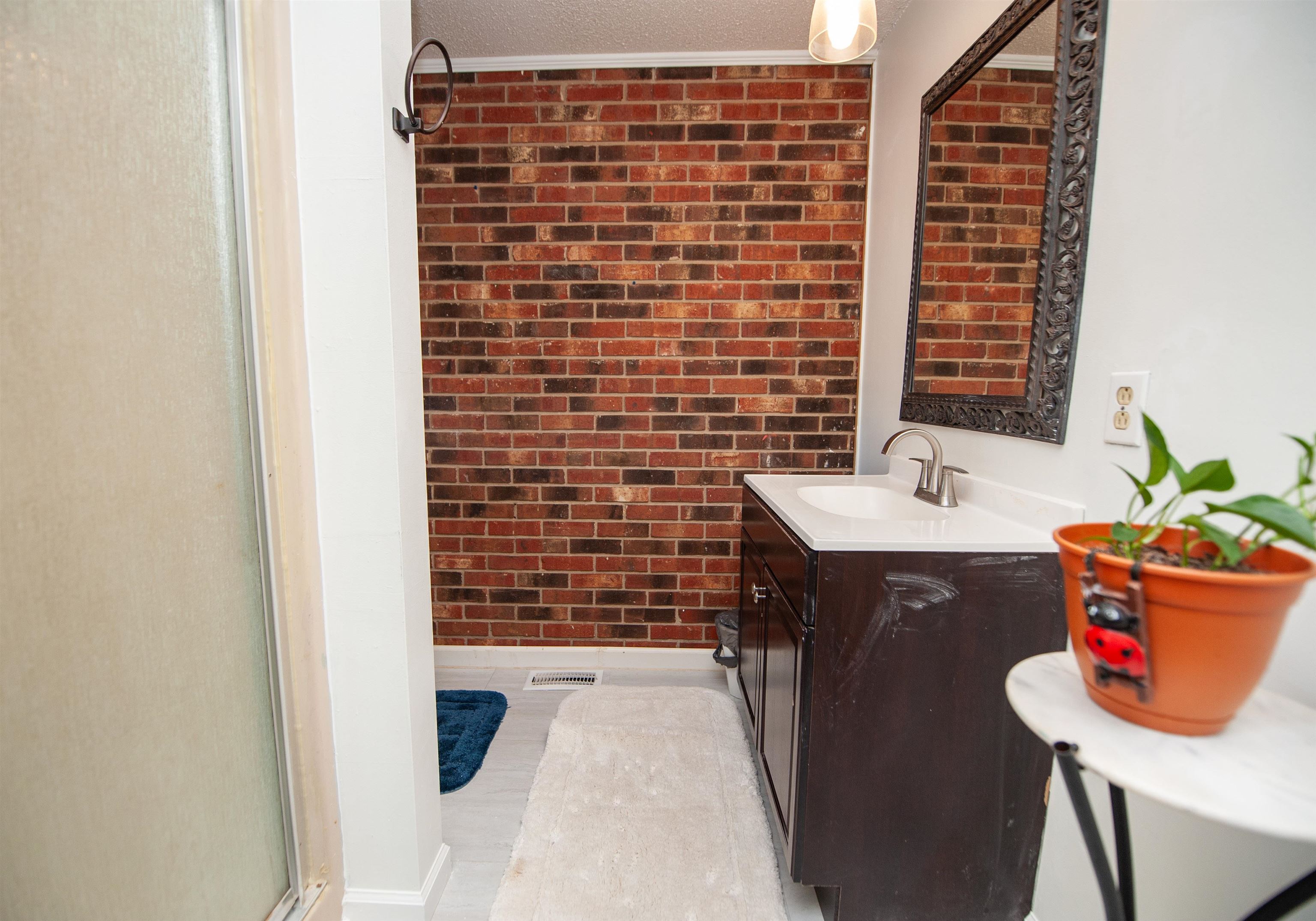 736 Bethesda Road - Summey & McKillop