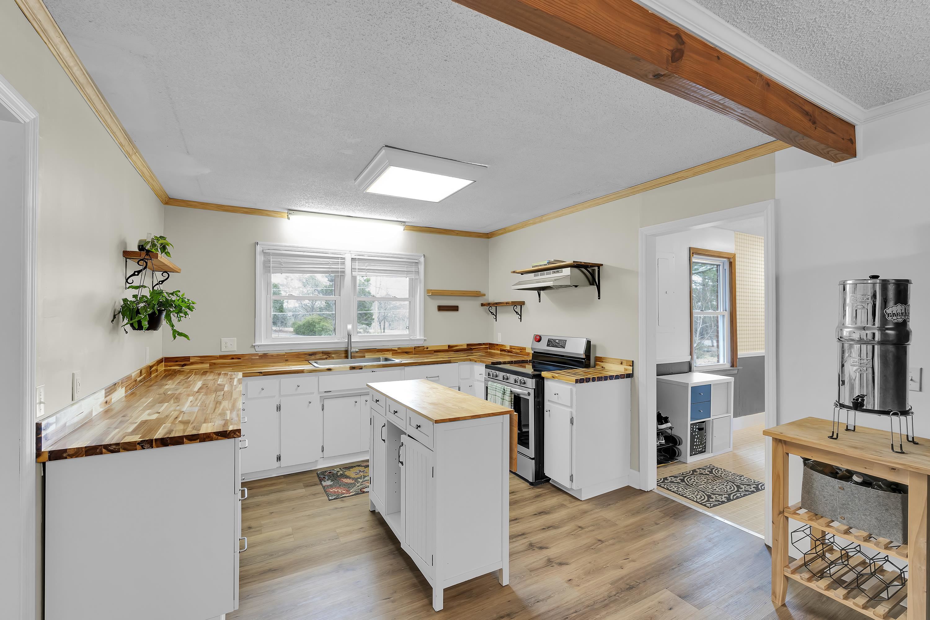 2551 Compton Bridge Road - Summey & McKillop